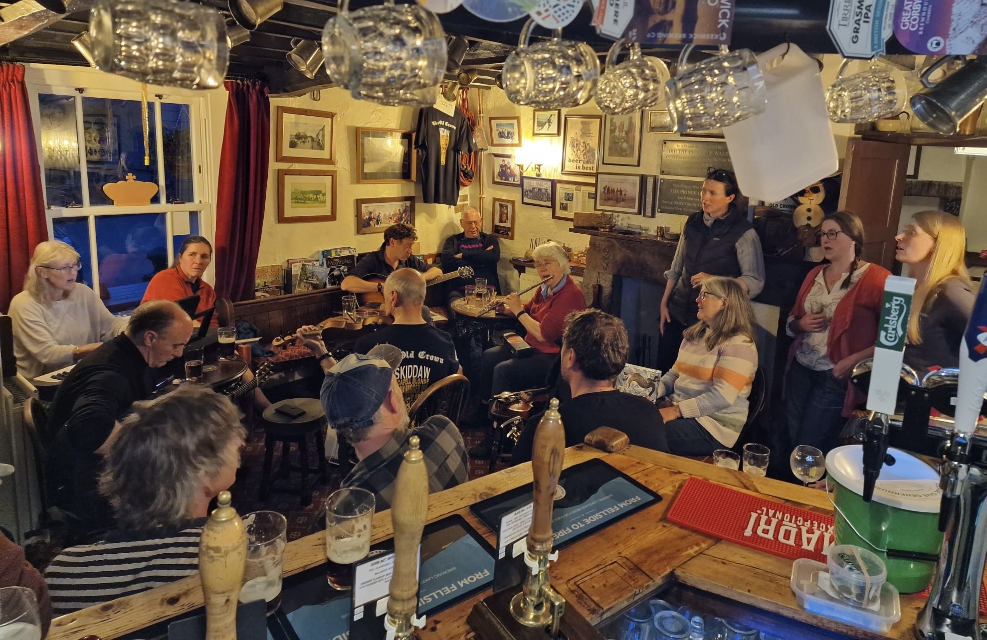 About – Old Crown Pub